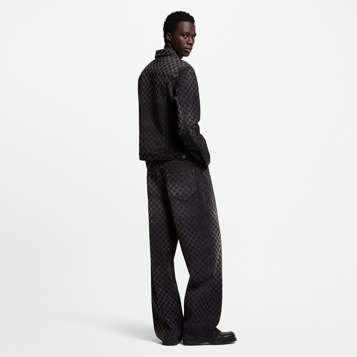 Flocked Damier Denim Trucker Jacket - Ready-to-Wear | LOUIS VUITTON